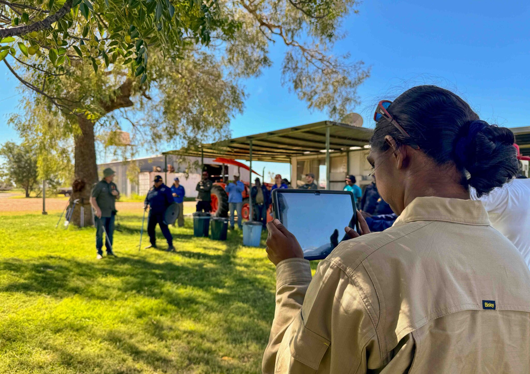 Rangers go high-tech at Central Land Council ranger camp - Central Land ...